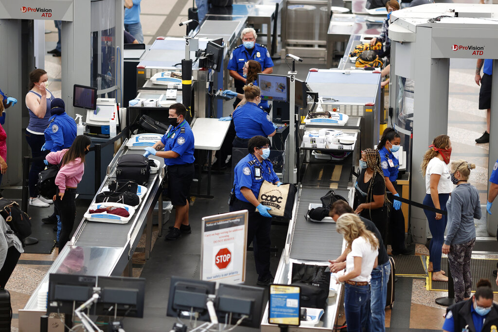 TSA is expanding use of screeners to help at busy airports | News ...